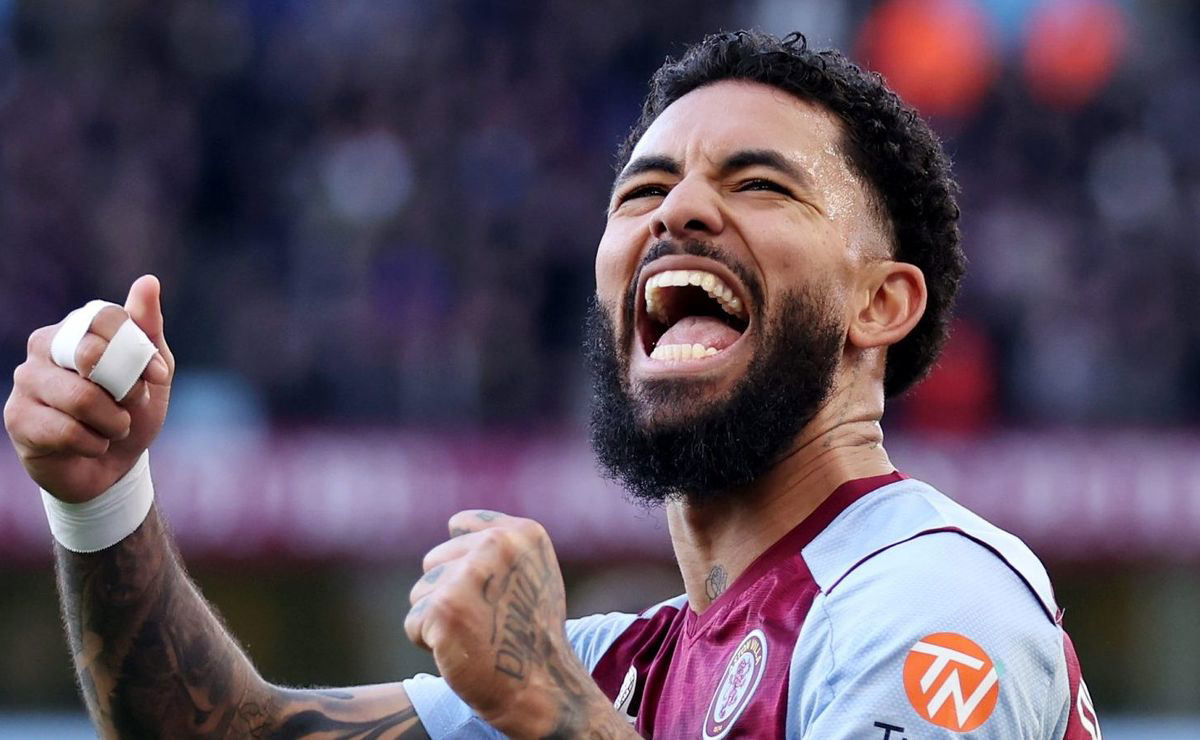 Douglas Luiz aceita proposta e encaminha ida para gigante da Europa Douglas Luiz aceita proposta e encaminha ida para gigante da Europa