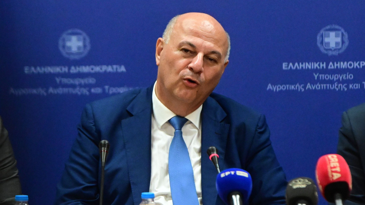 Τσιάρας: Ομαλοποιούνται οι πληρωμές στους αγρότες - Έχουν δοθεί 500 ...