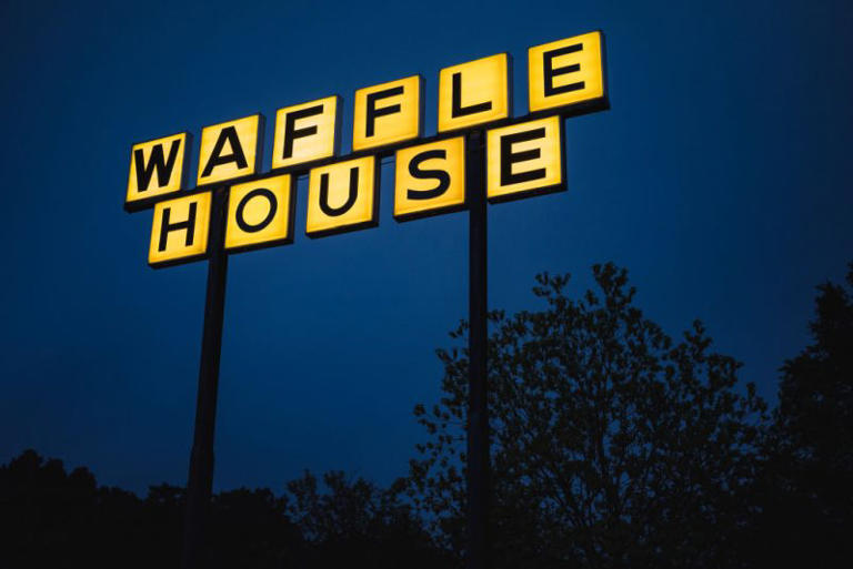 Waffle House offering special reservations for Valentine’s Day