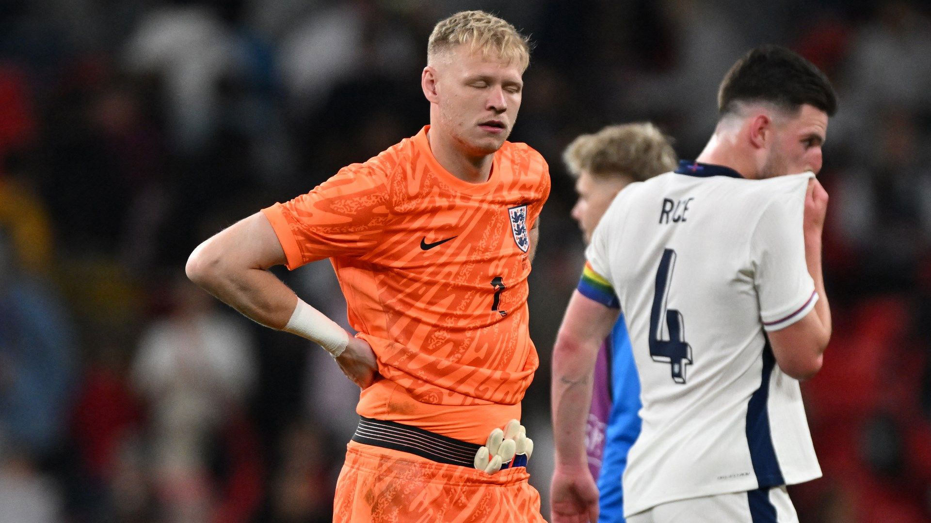 Di Tengah Tugas Euro 2024, Aaron Ramsdale Tegaskan TAK AKAN PERNAH LAGI ... Di Tengah Tugas Euro 2024, Aaron Ramsdale Tegaskan TAK AKAN PERNAH LAGI ...