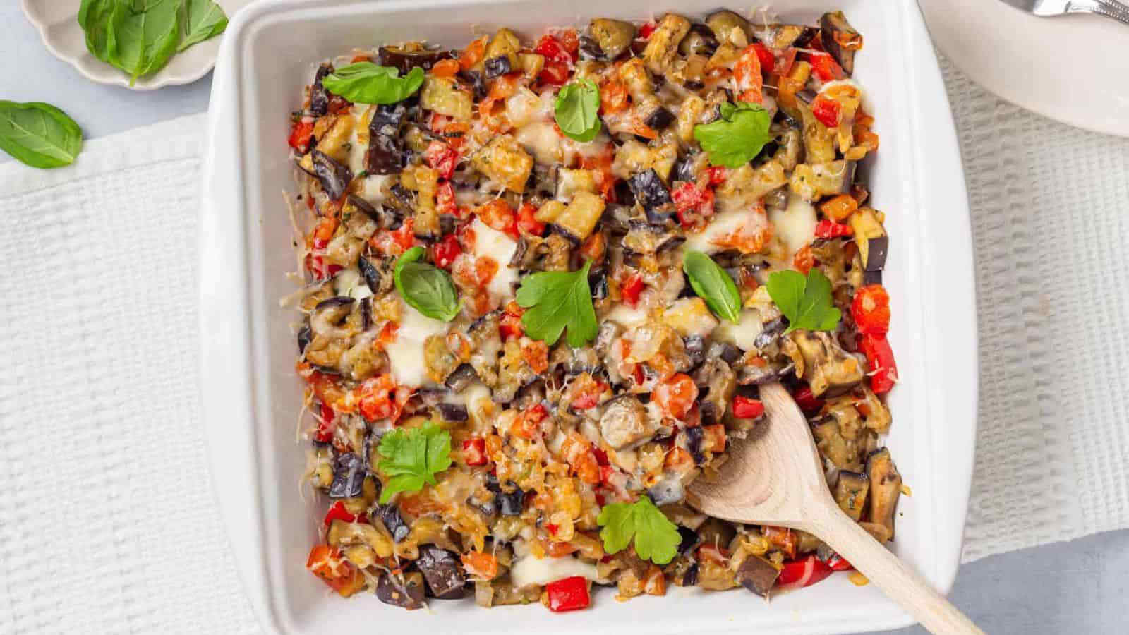 35 Casseroles Perfect for Sharing During the Holiday Week 35 Casseroles Perfect for Sharing During the Holiday Week