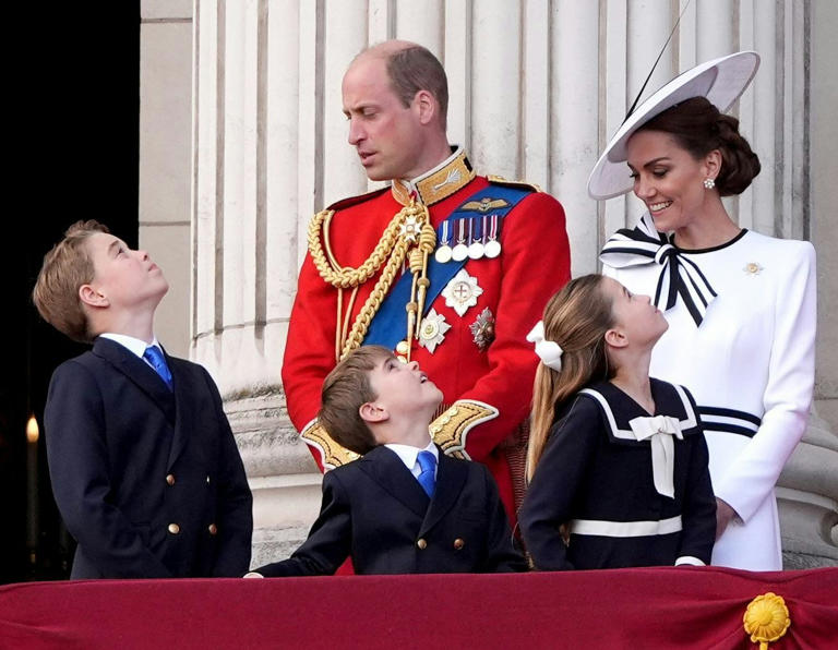 „Wir lieben dich, Papa“: Prinz William meldet sich mit bewegendem Bild ... „Wir lieben dich, Papa“: Prinz William meldet sich mit bewegendem Bild ...