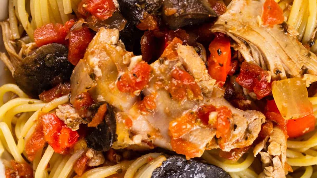 20 Crockpot Meals That Make Summer Cooking a Breeze