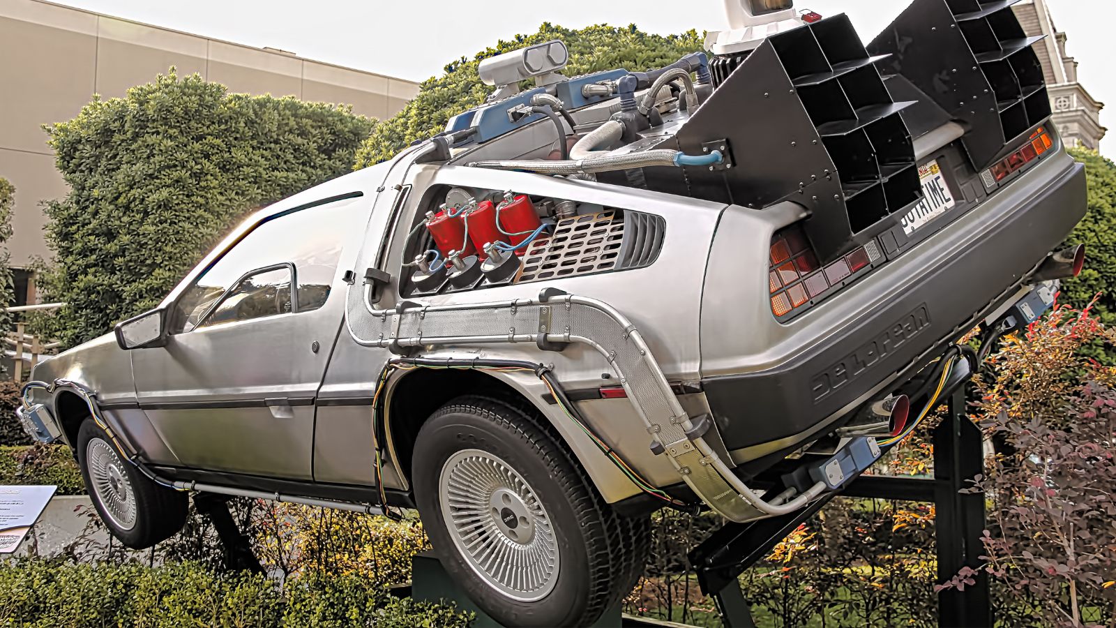 10 Legendary Fictional Cars We Wish Were Real