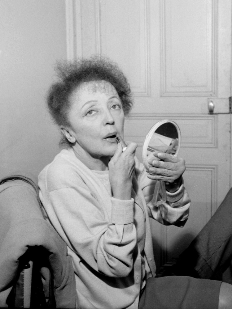 La vie secrète et tourmentée d'Edith Piaf﻿