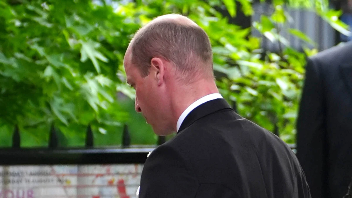 Muere un amigo del príncipe William al tragar accidentalmente una abeja