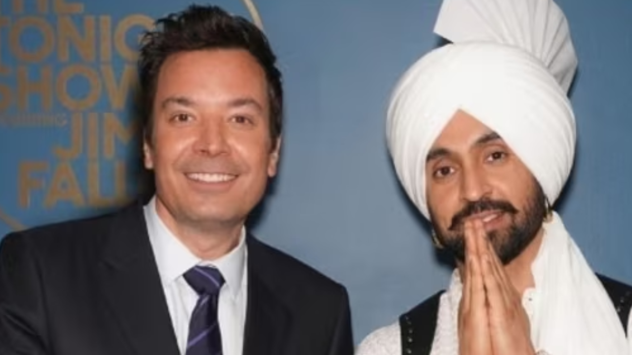 ‘Punjabi Aa Gaye Oye’: Video of Diljit Dosanjh Teaching Punjabi To ... ‘Punjabi Aa Gaye Oye’: Video of Diljit Dosanjh Teaching Punjabi To ...