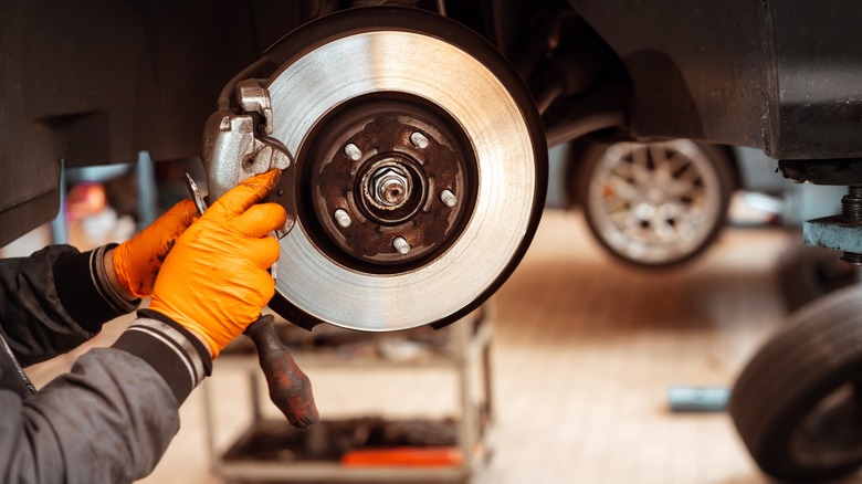 10 Mistakes You Might Be Making When Changing The Brake Pads On Your ...