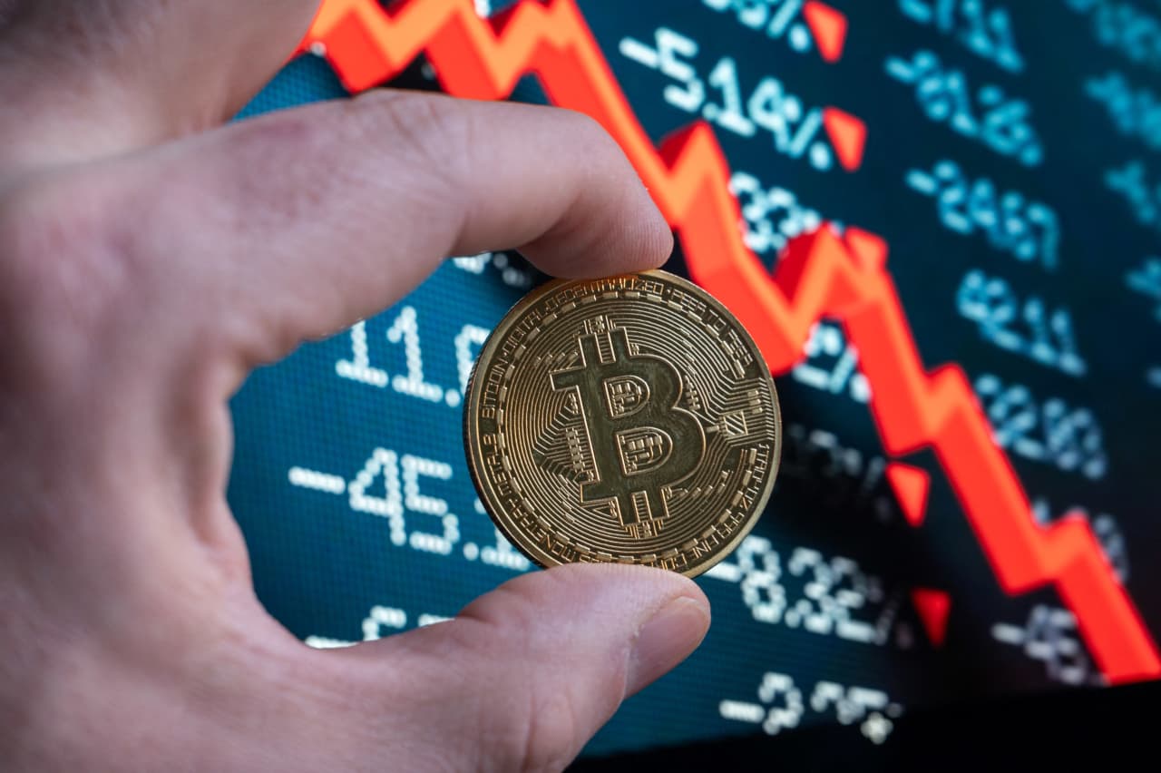 Bitcoin, XRP Tank. Cryptos Caught in Global Market Panic.