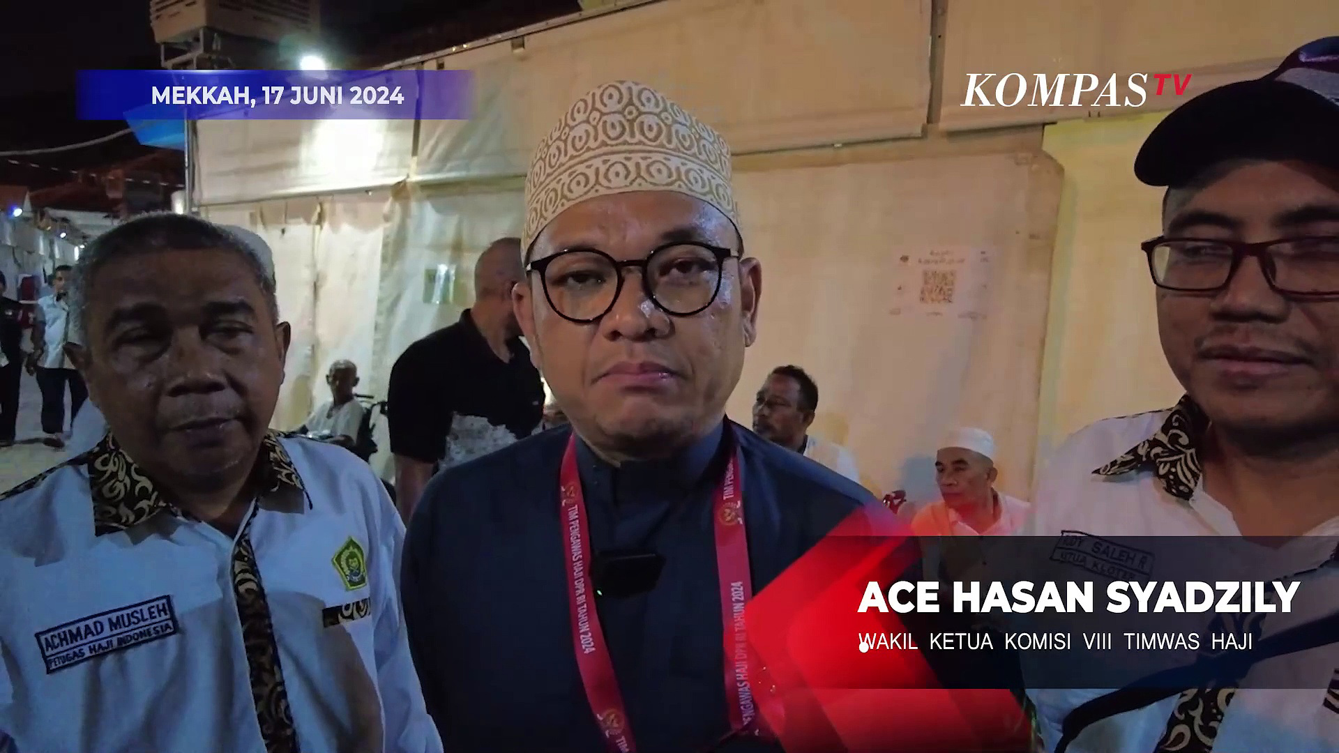 Momen Anggota DPR Arteria Dahlan dan Ace Hasan Cek Jemaah Haji yang ... Momen Anggota DPR Arteria Dahlan dan Ace Hasan Cek Jemaah Haji yang ...