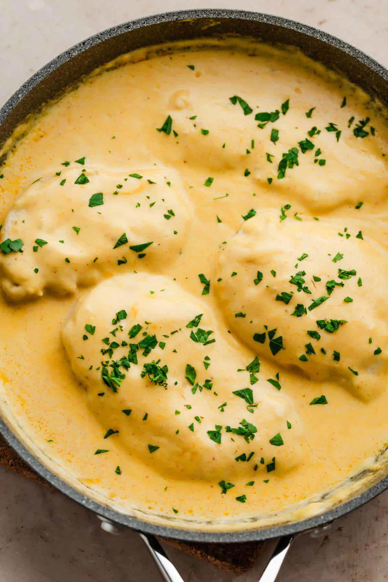 Chicken Breast In Cheddar Cheese Sauce