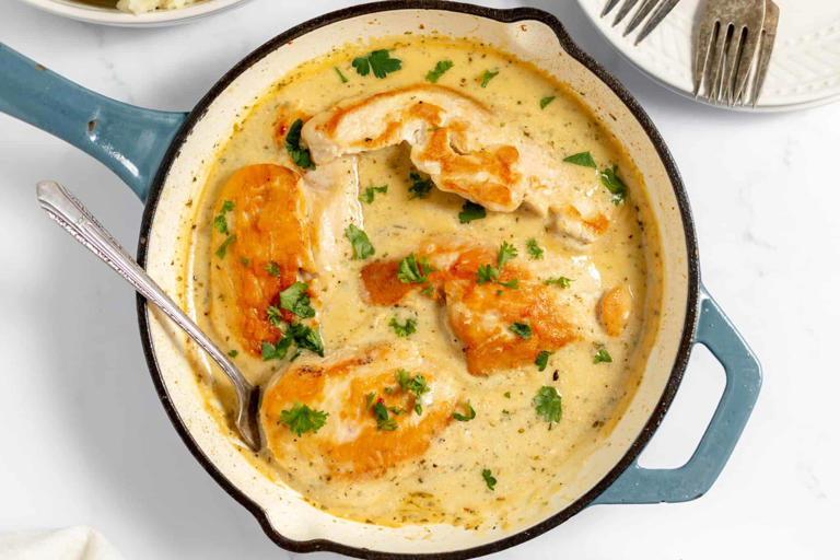 Simple Chicken Recipes That Belong on the Table