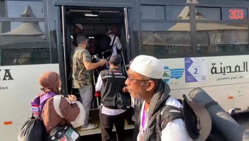 Jamaah Haji Indonesia Mulai Tinggalkan Mina Jamaah Haji Indonesia Mulai Tinggalkan Mina