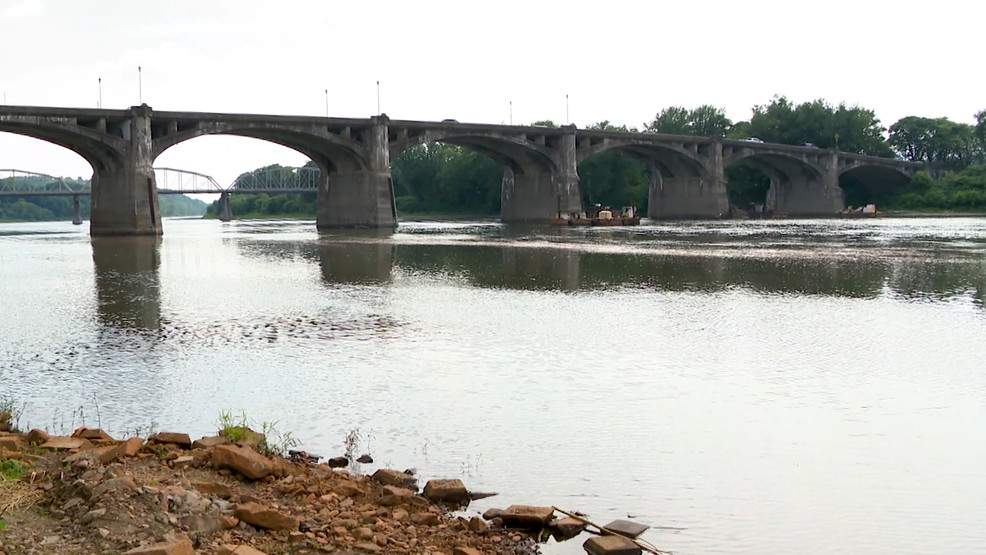 Work on Pittston's Route 11 bridge will cause traffic