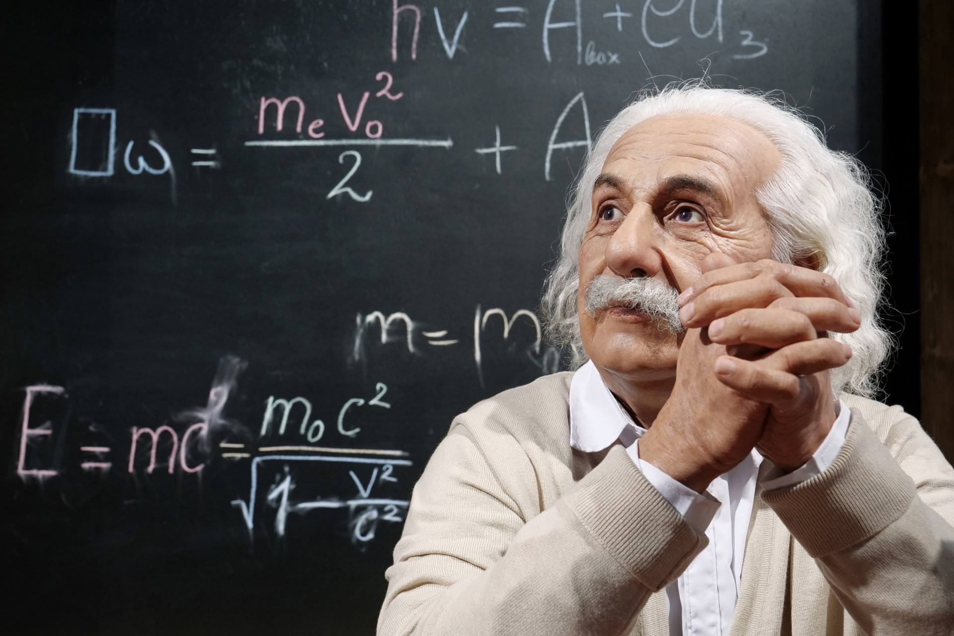The biggest 30 myths people (somehow) still believe