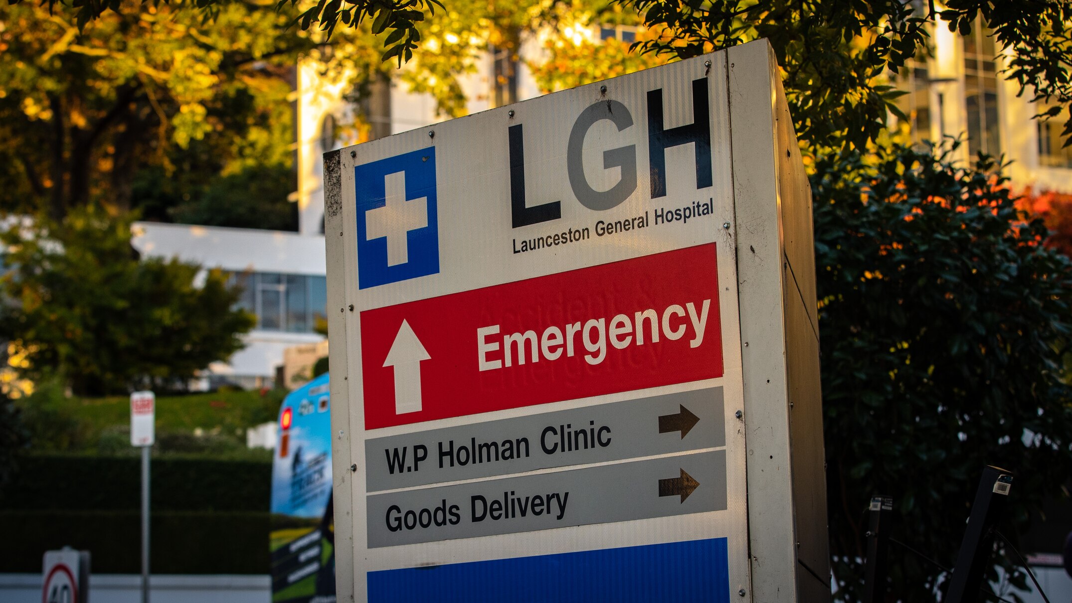 Family of Launceston General Hospital patient shocked by lack of air ...