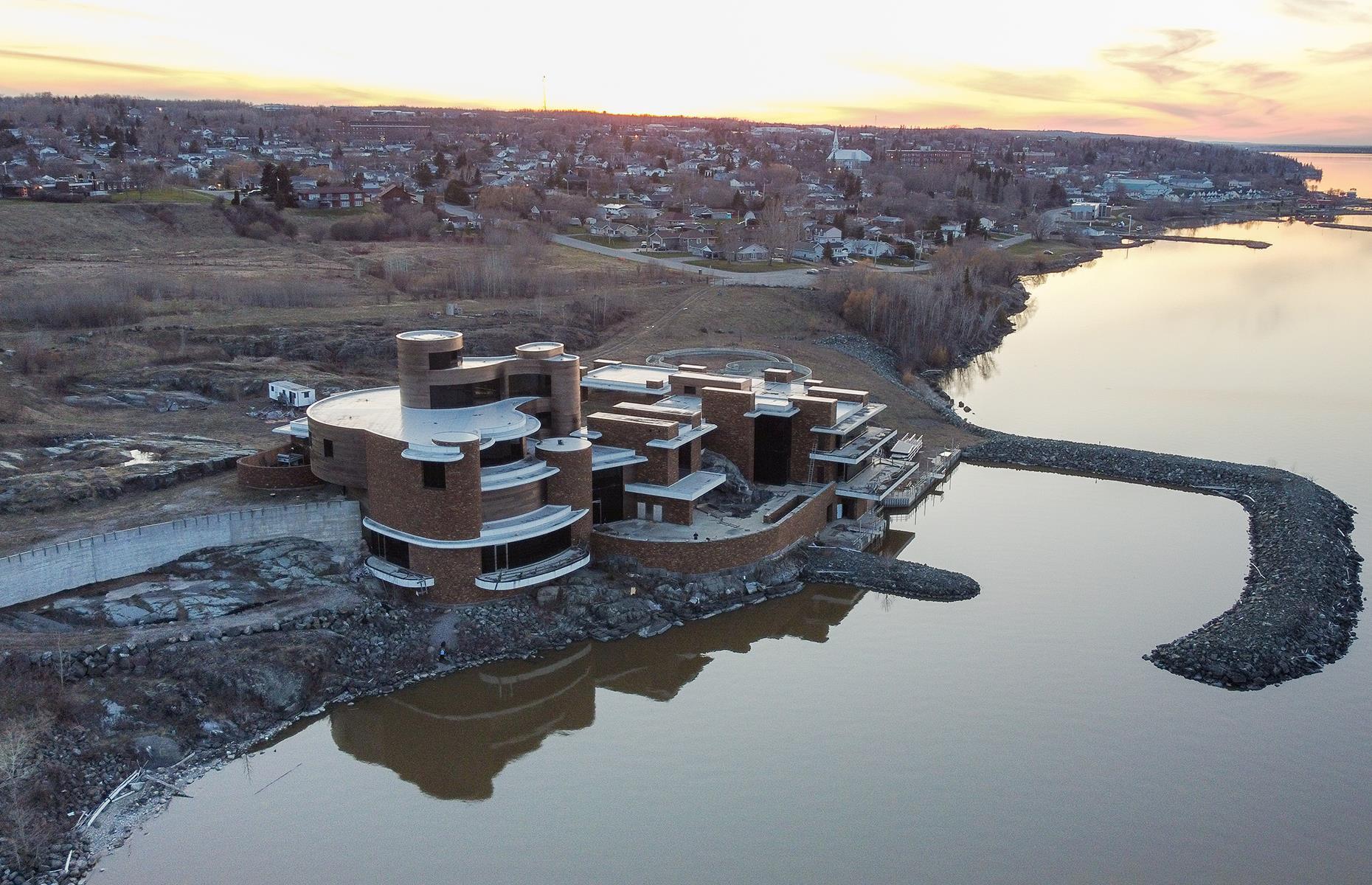 The super-expensive homes no one wanted to buy