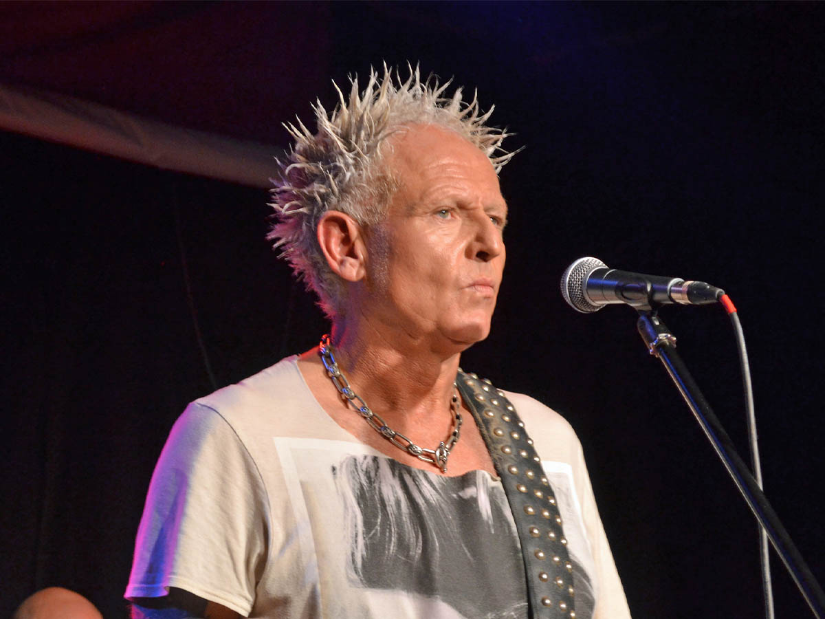 23 outrageous '80s hairstyles that defined the decade