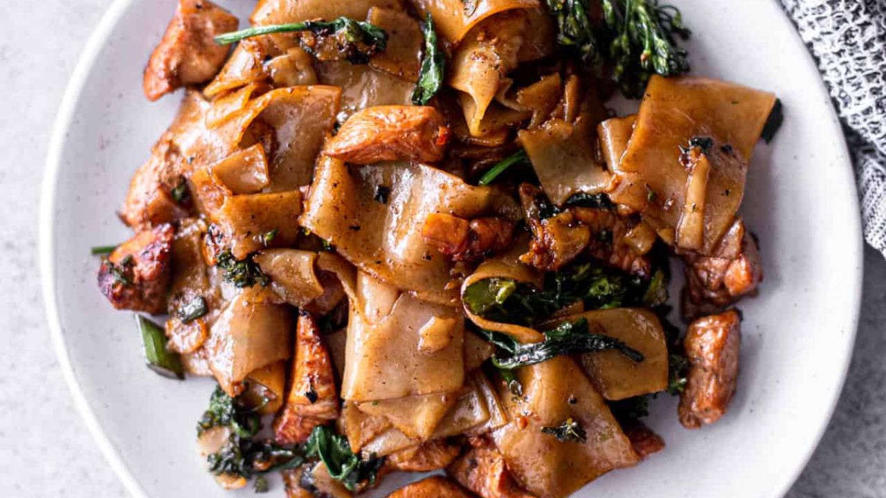 27 Easy Thai Recipes to Try Tonight