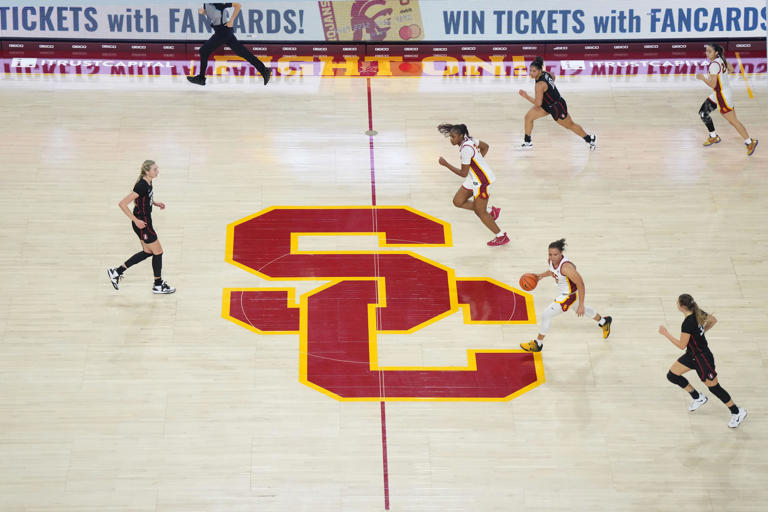 2025 elite prospect Taliyah Henderson offered by USC WBB 2025 elite prospect Taliyah Henderson offered by USC WBB
