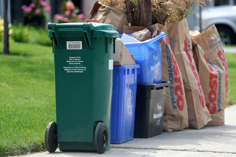 Winnipeg moves forward with sewer and garbage fee increases