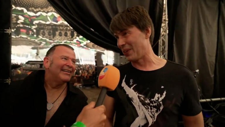 Professor Brian Cox reunites with D:Ream at Glastonbury to perform ... Professor Brian Cox reunites with D:Ream at Glastonbury to perform ...