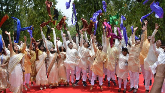 IIT Kanpur celebrates 57th convocation, awards degrees to 2,332 graduates IIT Kanpur celebrates 57th convocation, awards degrees to 2,332 graduates