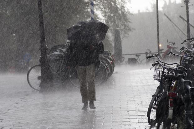 Heavy rain to hit Oxfordshire as Met Office issues weather warning