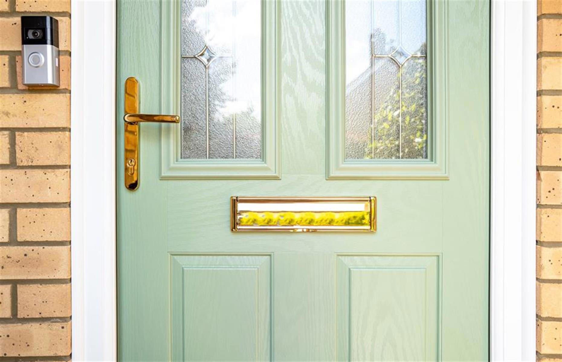Freshen up your front door with these makeover tricks Freshen up your front door with these makeover tricks