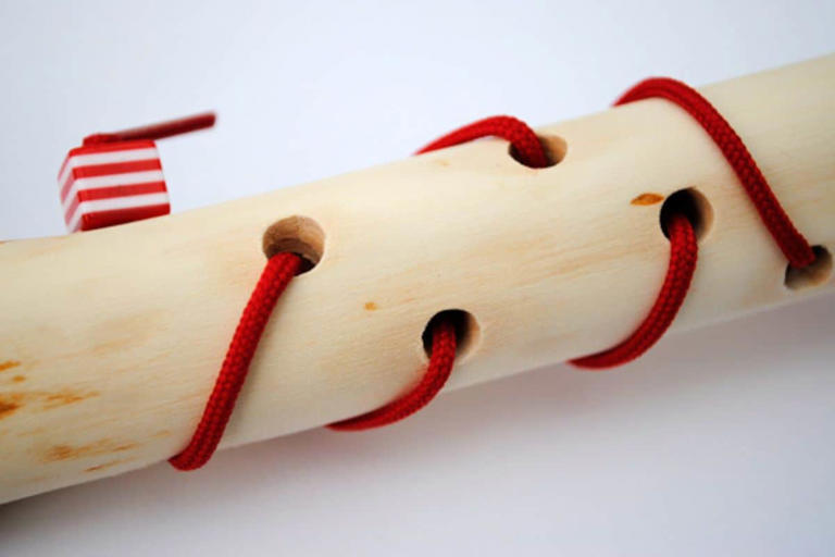 15 Fun Shoelace Craft Tutorials