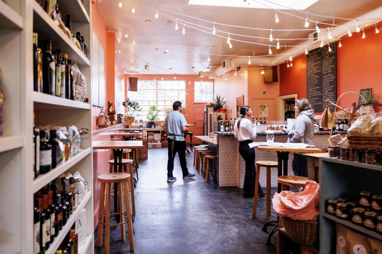 Seattle’s coziest bars