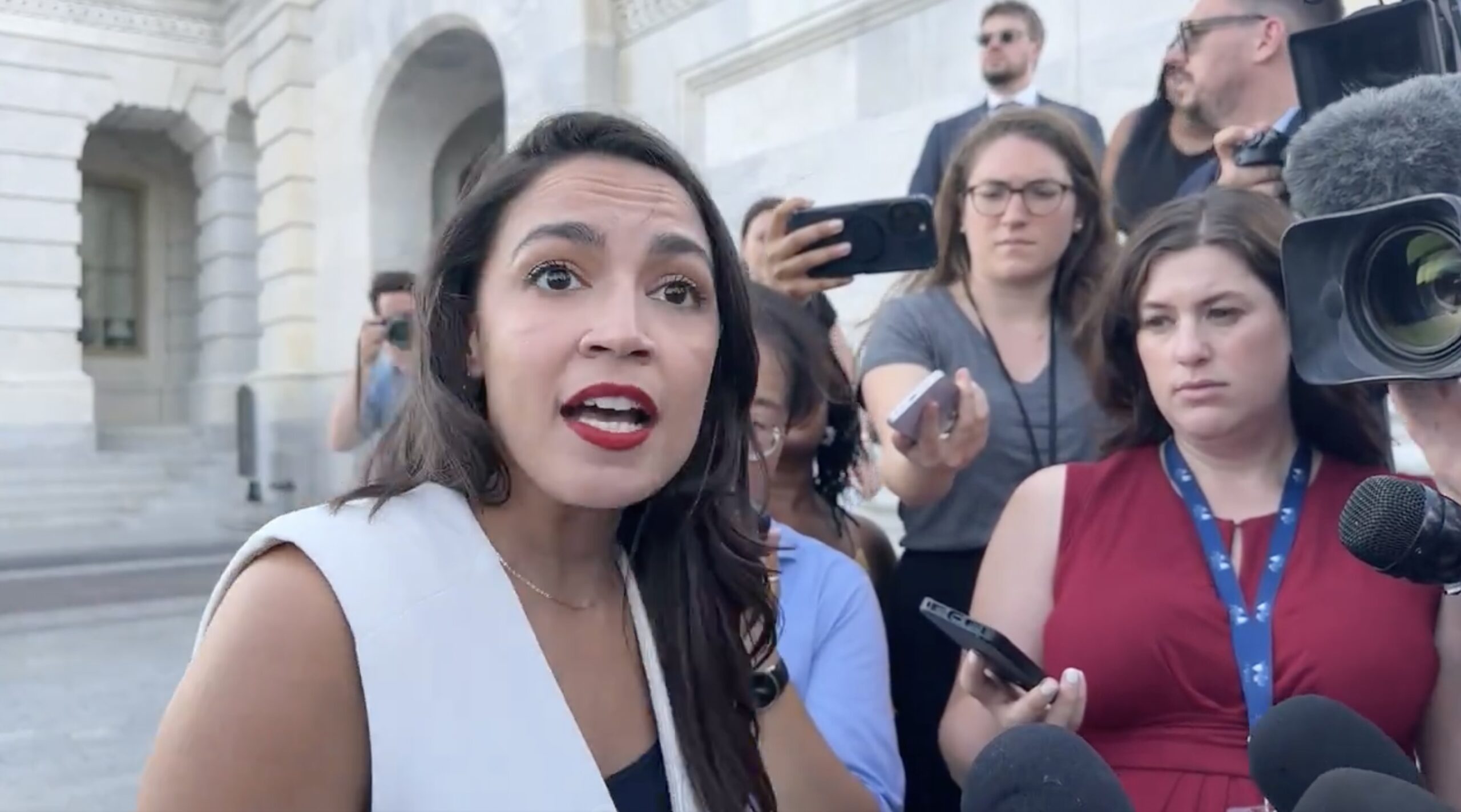 ‘People Are Disappearing’: AOC Warns No One Is ‘Prepared For’ ICE ...
