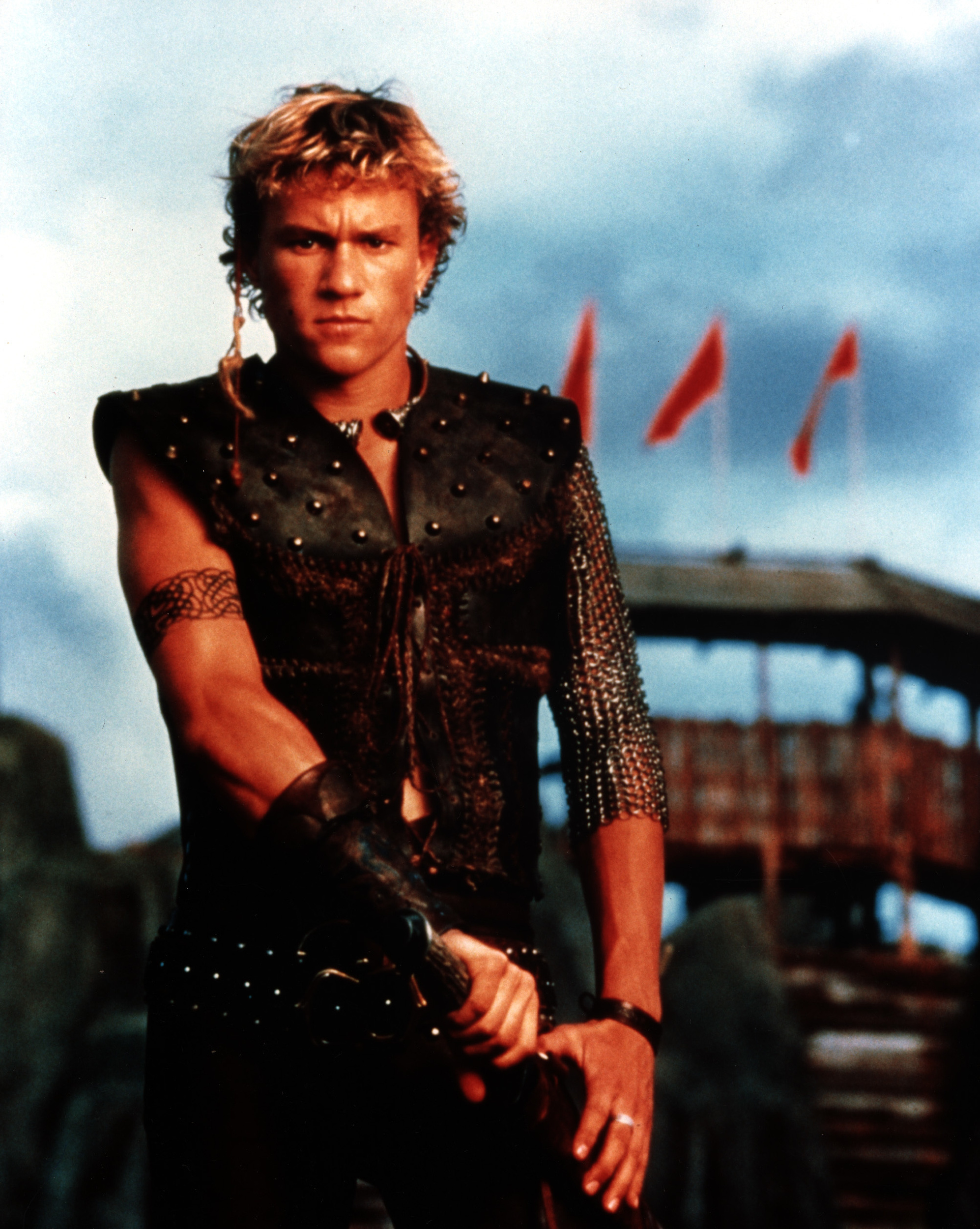 20 celebs you didn’t realize started their career as teenagers