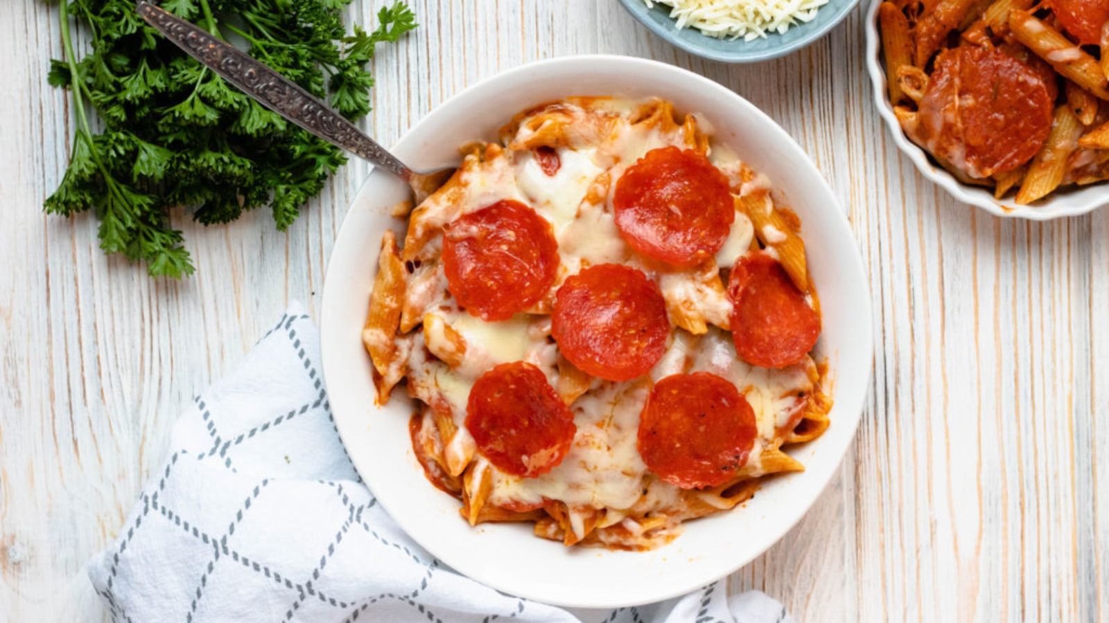 26 comfort food favorites loaded with melty, stretchy cheese
