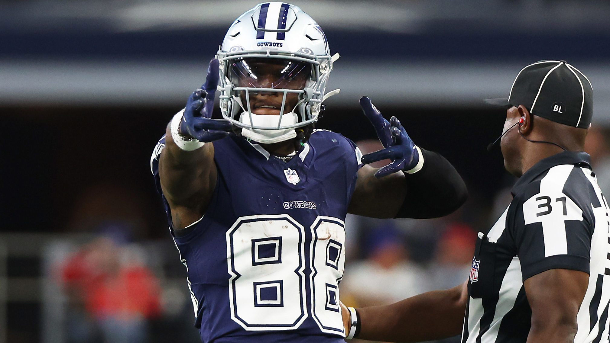 Cowboys’ CeeDee Lamb Drops Blunt Response on Contract Talks Cowboys’ CeeDee Lamb Drops Blunt Response on Contract Talks