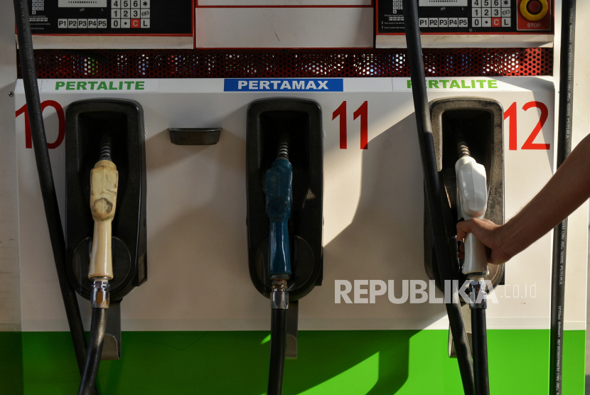 Pertamina Blokir 2.500 QR Code Penyalahgunaan BBM Subsidi Pertamina Blokir 2.500 QR Code Penyalahgunaan BBM Subsidi