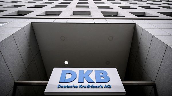 Festgeld und Tagesgeld der DKB: Wie viel Zinsen gibt es? Festgeld und Tagesgeld der DKB: Wie viel Zinsen gibt es?