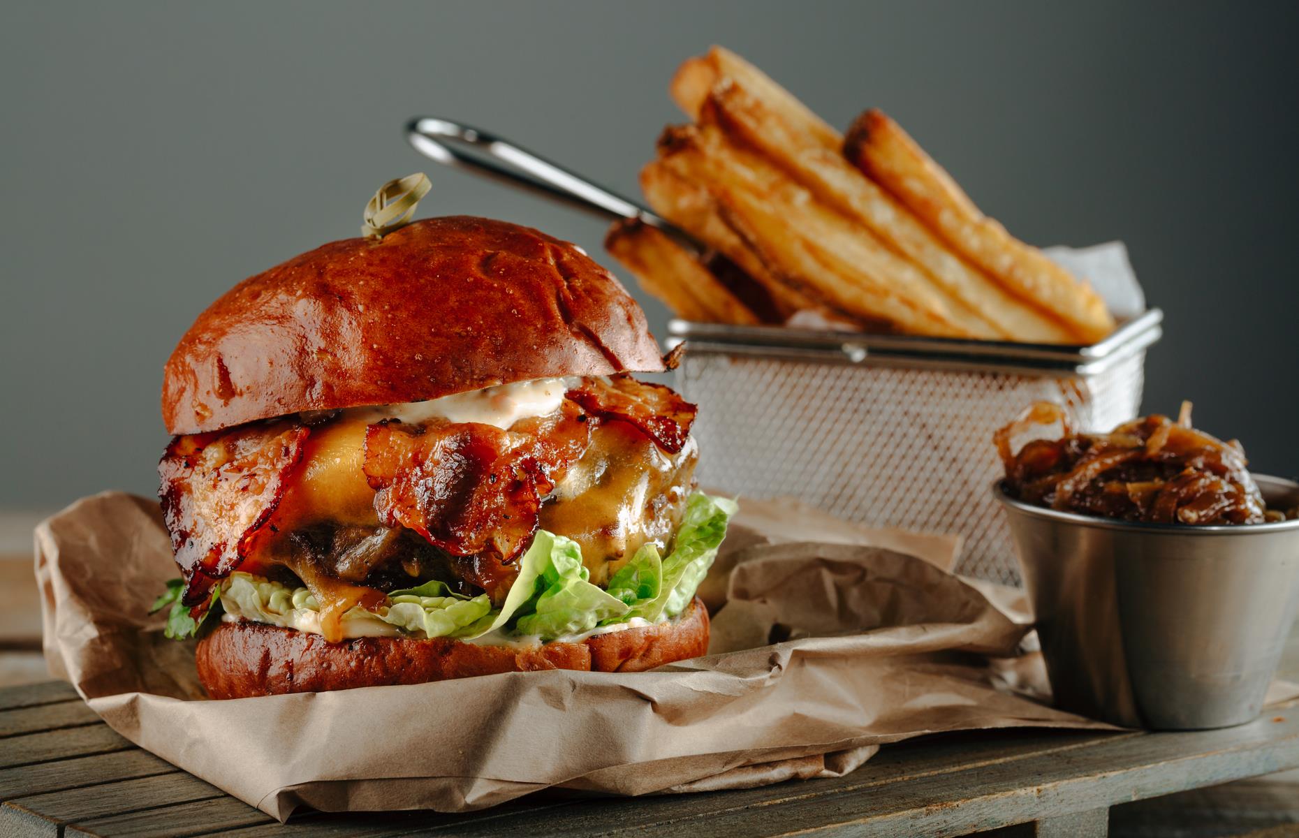 22 Expert Tips To Make The Most Delicious Burgers EVER