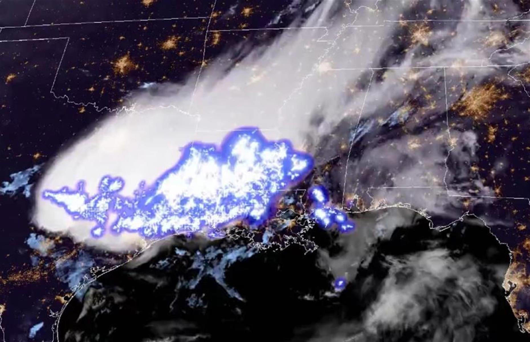 Incredible Facts About America's Weird, Wonderful Weather Incredible Facts About America's Weird, Wonderful Weather