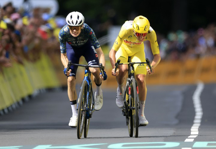 Vingegaard bate Pogacar ao sprint para vencer 11.ª etapa do Tour Vingegaard bate Pogacar ao sprint para vencer 11.ª etapa do Tour