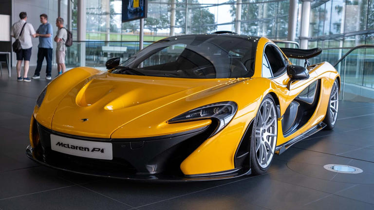 The Lego Technic McLaren P1 Is the Ultimate Model Car