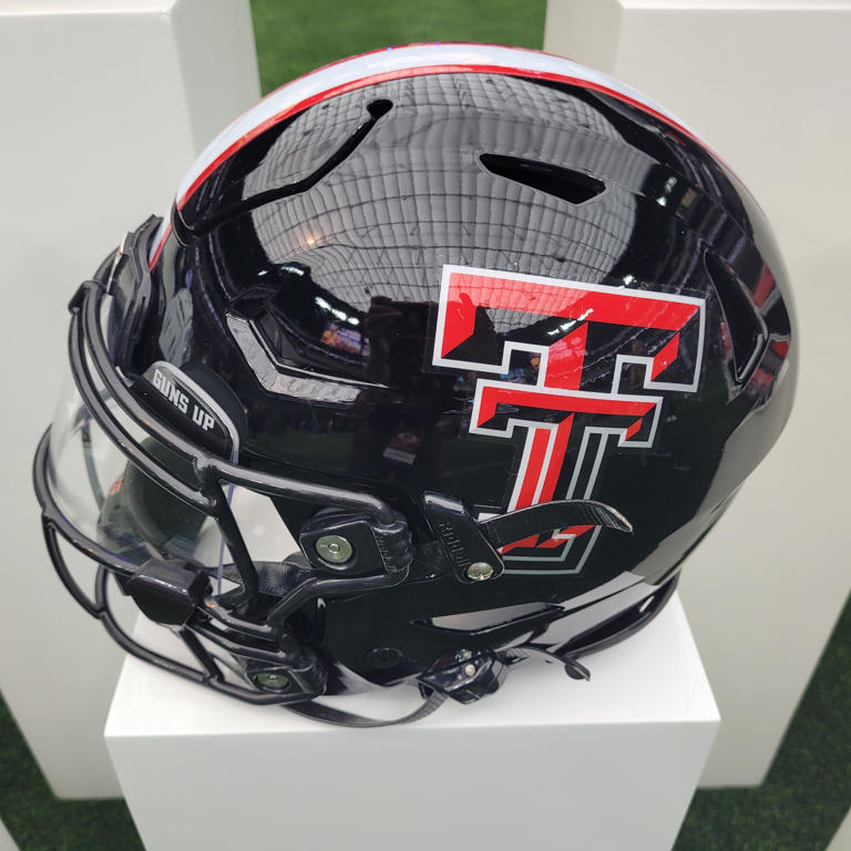 Texas Tech football team lands Illinois State tackle Hunter Zambrano ...