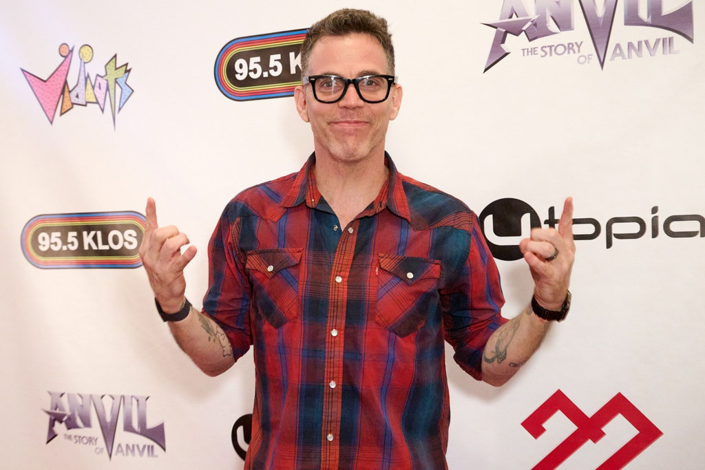 Jackass Star Steve-O Shares He's Getting D-Cup Breast Implants Jackass Star Steve-O Shares He's Getting D-Cup Breast Implants