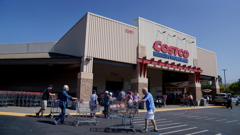 Costco quietly boosts gas rewards for branded credit card holders to 5% ...