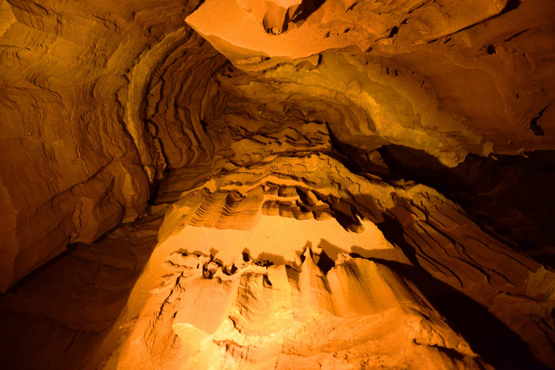 Discover the most amazing tunnels in the world