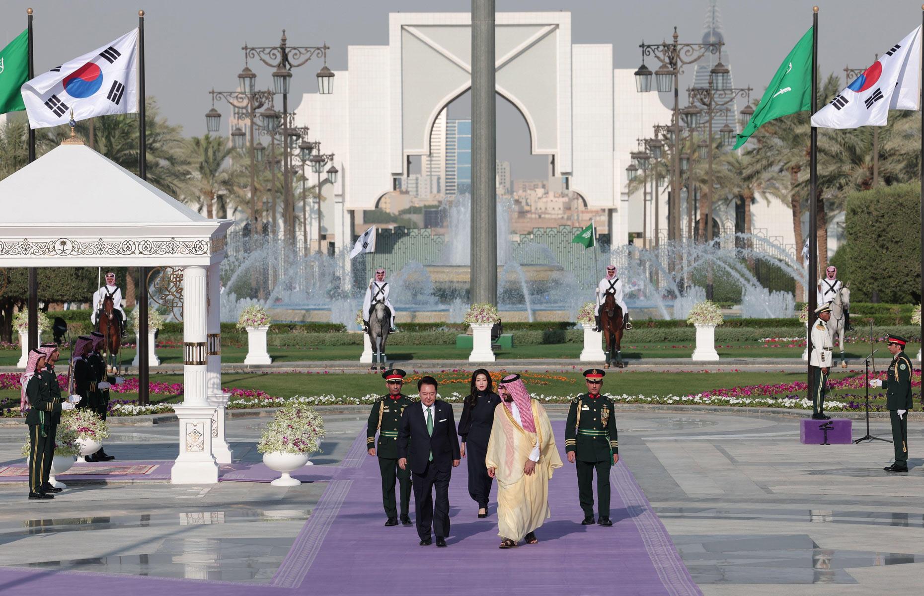 The magnificent secret homes of the Saudi royal family