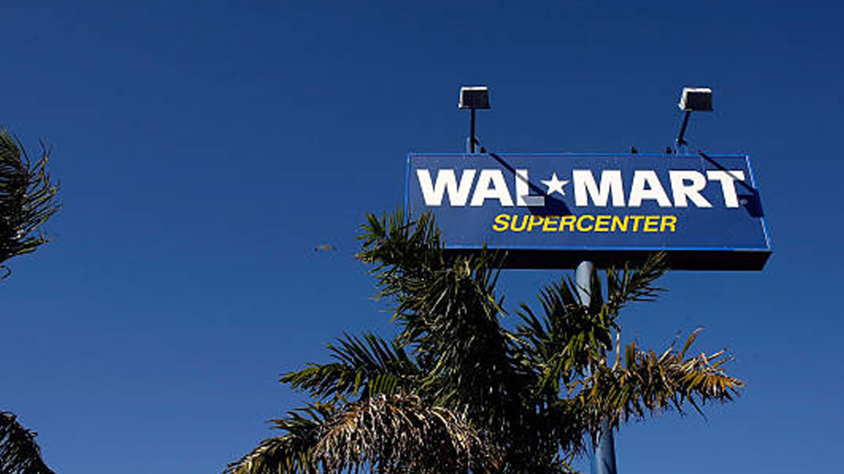 Walmart Is Selling a ‘Beautiful’ $1,100 4-Piece Patio Set for Just $186 ...