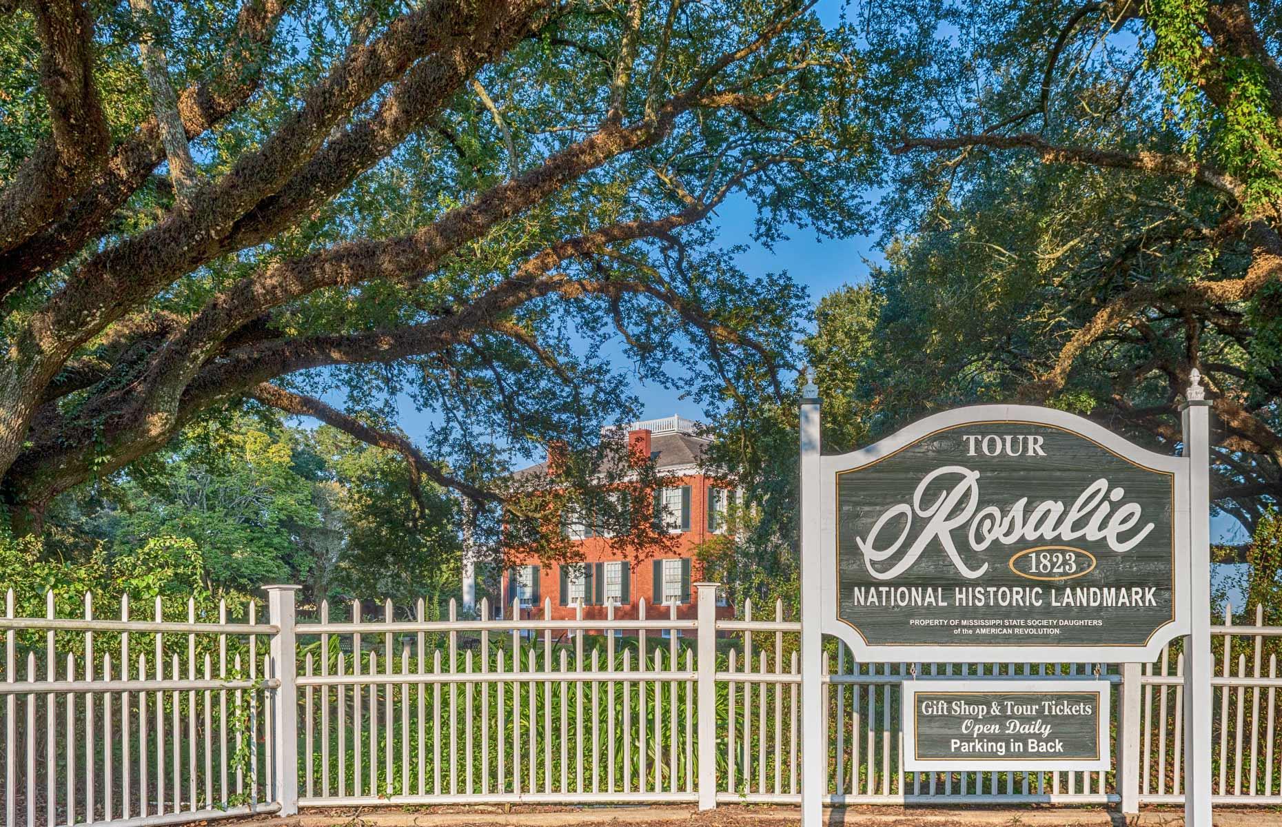 Why this grand American mansion was left to rot