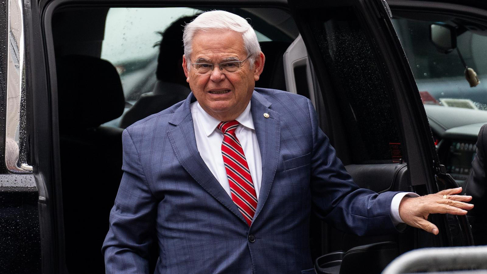 Jury begins deliberations in Sen. Bob Menendez’s bribery trial Jury begins deliberations in Sen. Bob Menendez’s bribery trial