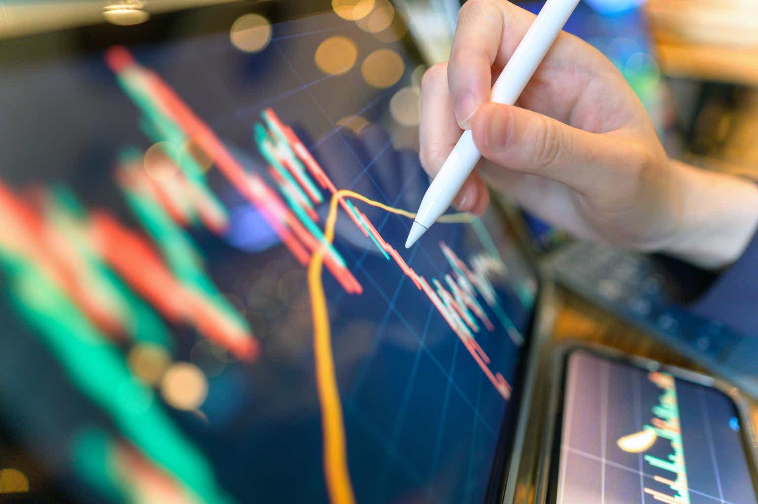 Biggest stock movers Thursday: KMX, DXCM, X, and more